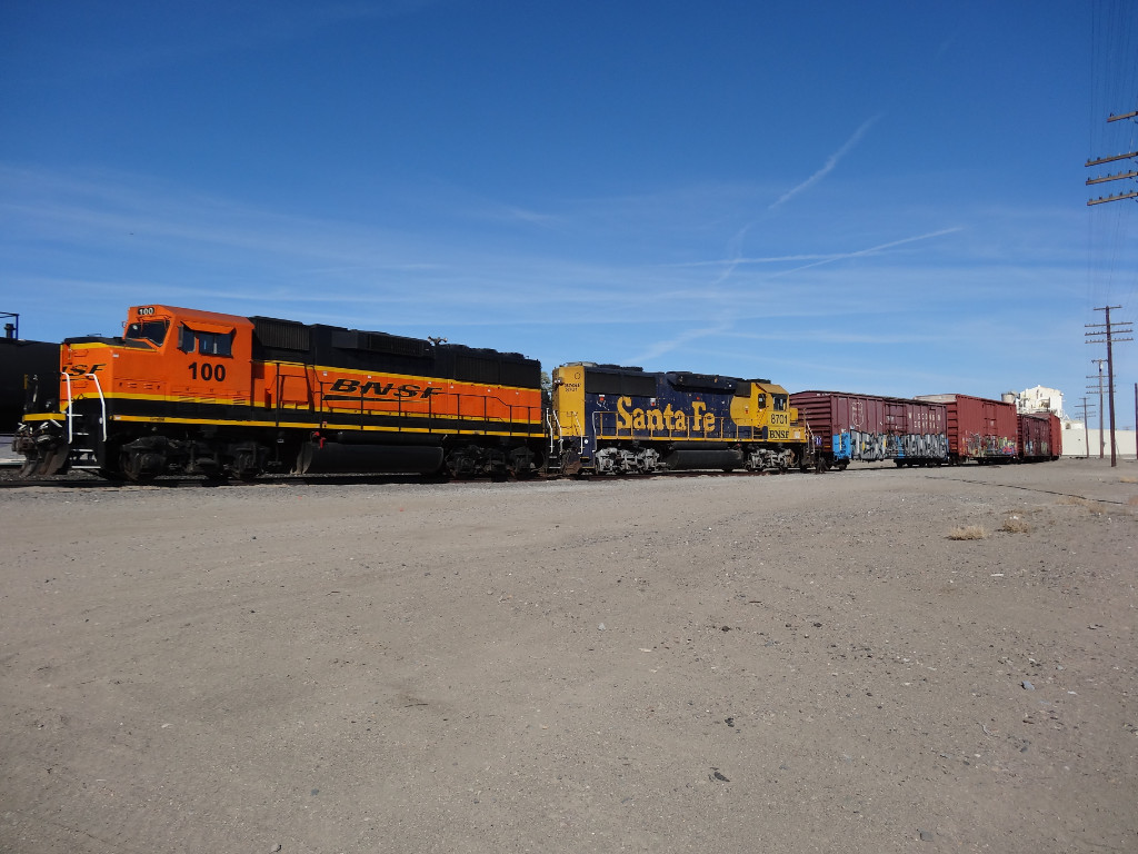 BNSF 100 & 8701